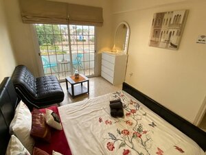 Larnaca Comfort Rooms (Larnaca, Larnaca Castle), otel  Larnaka'dan