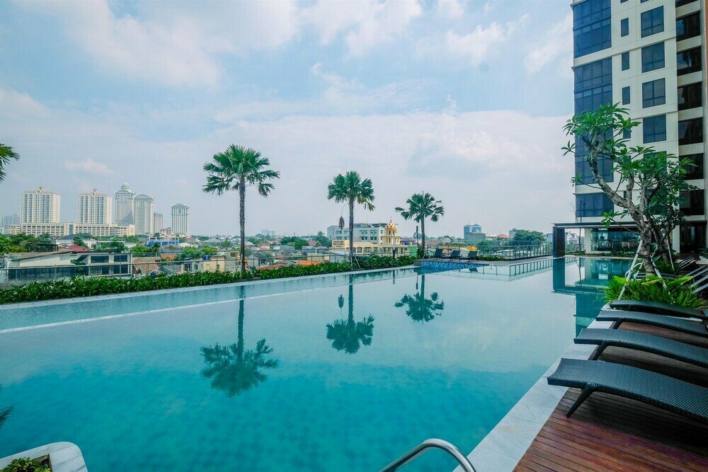 Otel Comfy 1br with City View at Permata Hijau Suites Apartment, Cakarta, foto