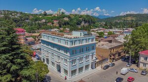 Newport Hotel Kutaisi (Brose street No:11/1), otel  Kutaisi'den