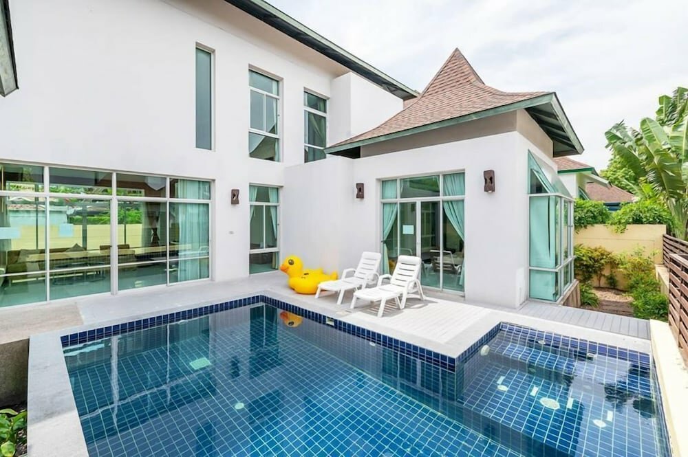 Otel AnB Pool Villa 3br Glass House in Pattaya, Pattaya, foto