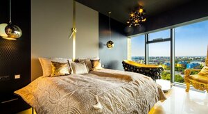 Apartments in Sky Tower with Bathtub near the window (Lower Silesian Voivodeship, Wrocław, ulica Gwiaździsta, 64), otel  Wroclaw'dan