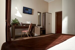 Complex Turistic Codru (raionul Orhei, parcele de grădină Burcuta), otel  Orhei Bölgesi'nden