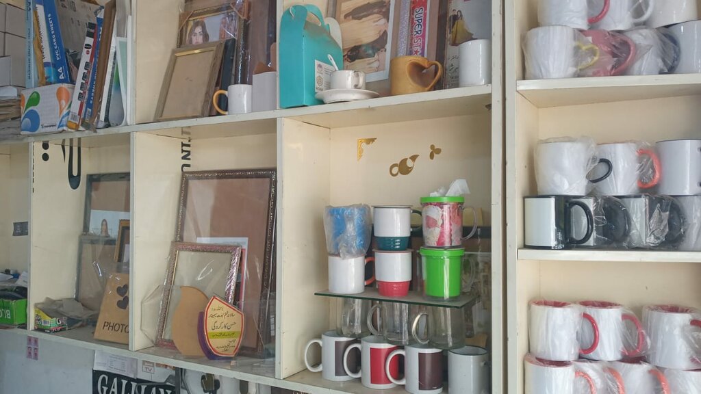 3D baskı ekipmanları Shine Studio and Printers, Faysalabad, foto