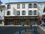 Hotel Restaurant Le Tout Va Bien (Place Sylvain Dumon No:30, Valence), otel