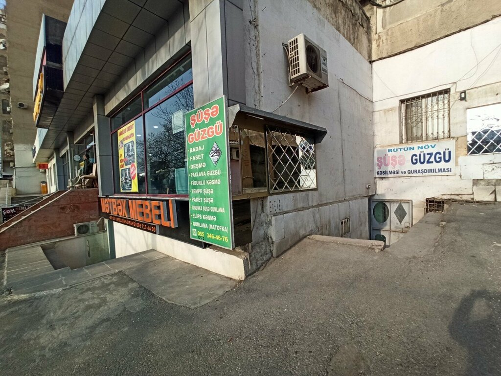 Cam atölye Şüşə-Güzgü, Bakü, foto