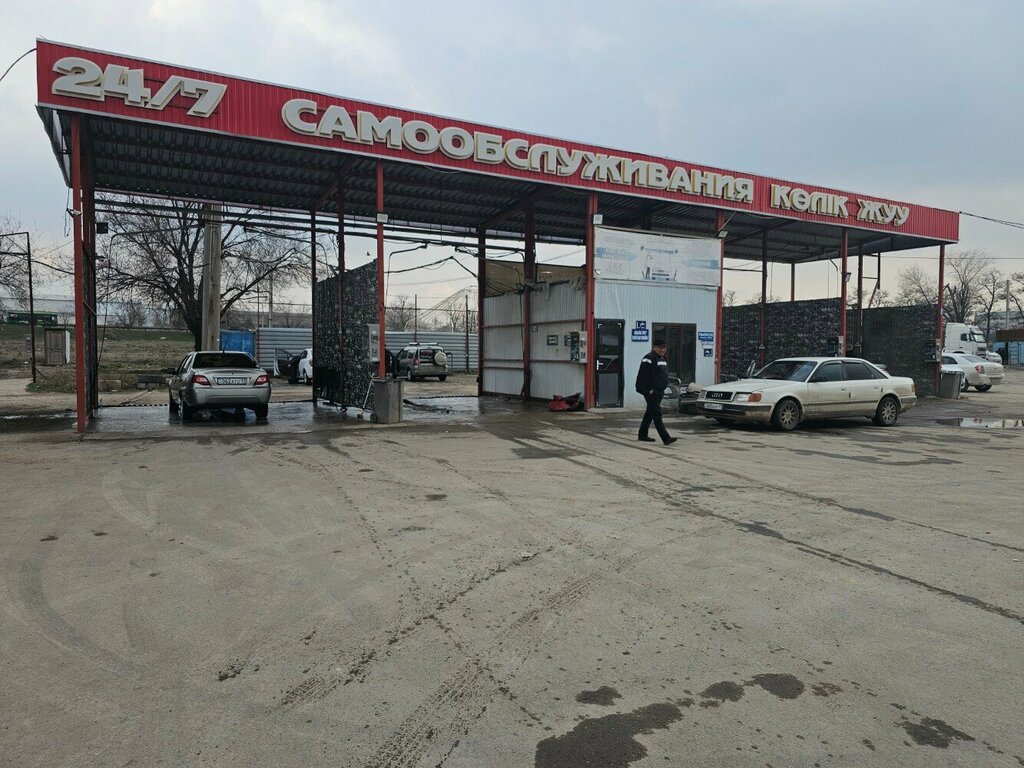 Oto yıkama Self-service car wash, Çimkent (Şımkent), foto