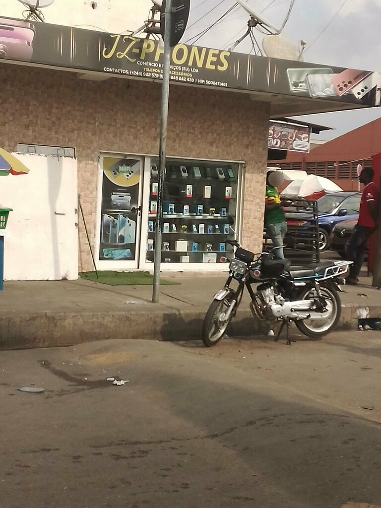 Cep telefonu ve aksesuarları satış mağazaları IPhone, Loanda, foto