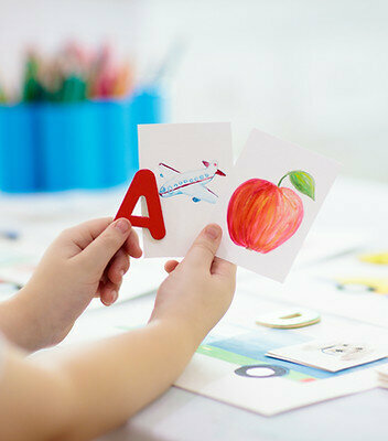 Özel okul Al Nokhbah Scientific Private School, Dammam, foto