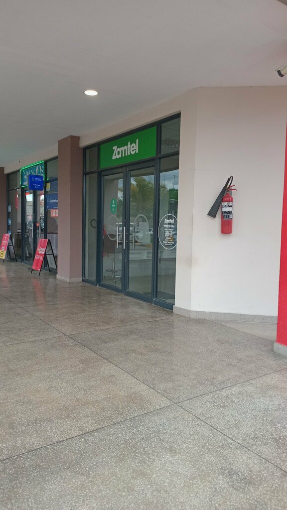 GSM operatörleri Zamtel Makeni Branch, Lusaka, foto