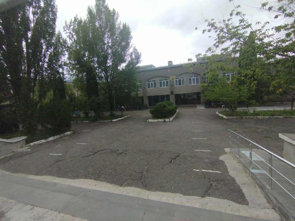 Ortaokul Vanadzor basic School № 30 named after Paruyr Sevak, Vanadzor, foto