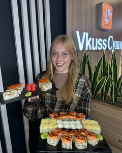 Vkuss Sushi (Gaydara Street No:52), suşi restoranı  Arhangelsk'ten