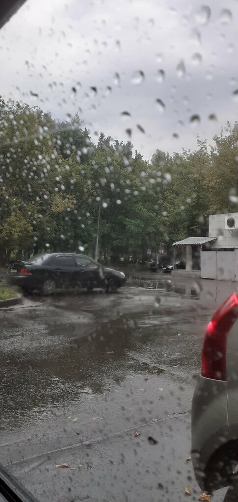 Otoparklar Parking lot, Moskova, foto