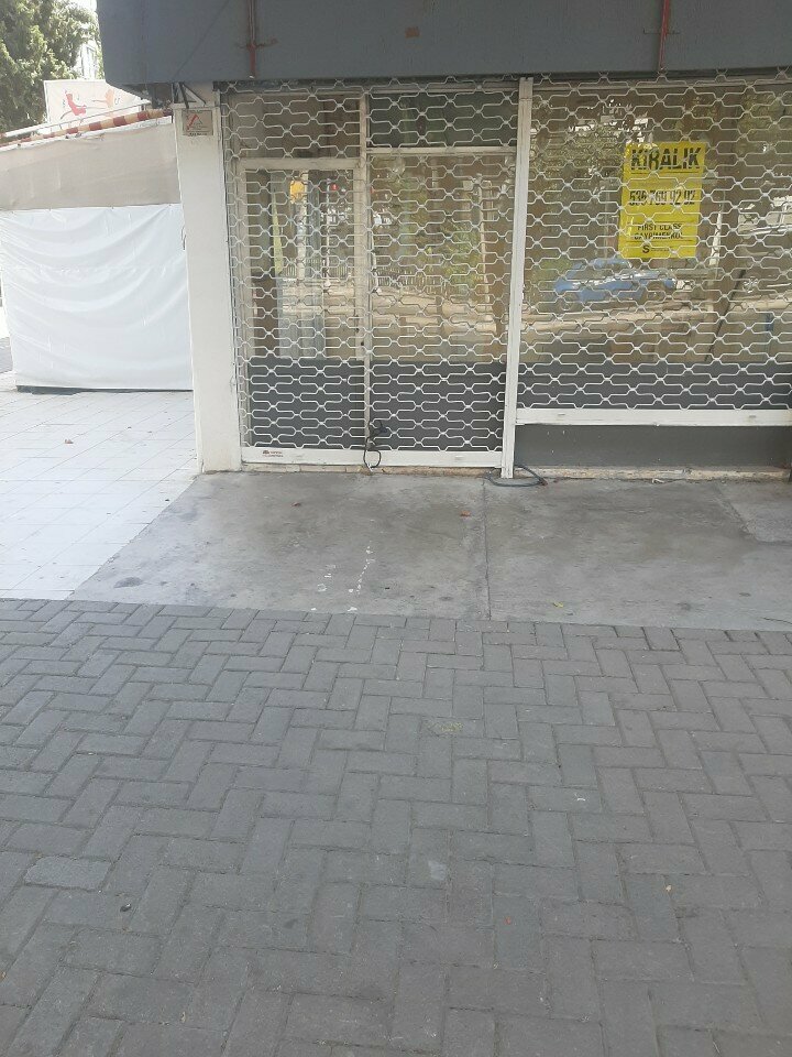 Sigorta şirketleri Allianz Sigorta, İzmir, foto