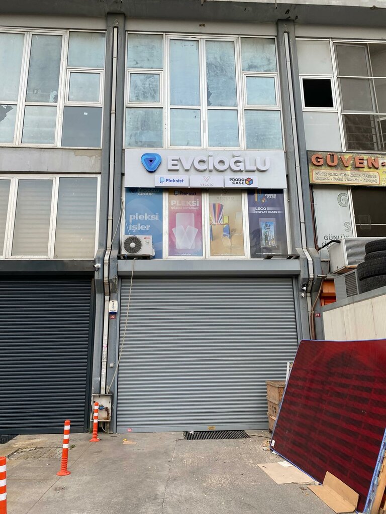 Pleksiglas, polikarbonat Evcioğlu İç ve Dış, İstanbul, foto