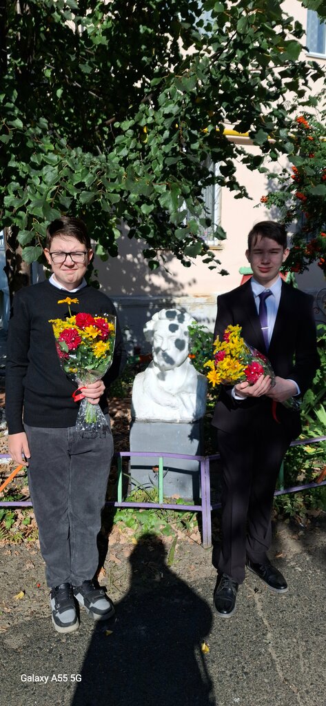 Anıt, heykel Александр Сергеевич Пушкин, Yujnouralsk, foto