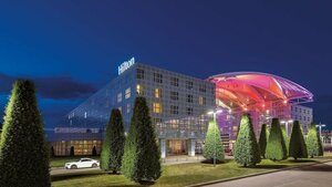 Hilton Munich Airport (Terminalstraße Mitte No:20, Munich, München-Flughafen), otel  Bavyera'dan