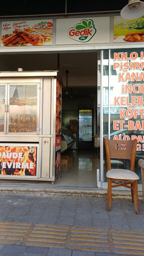 Restoran U. Ç Piliç Şarküteri, Fethiye, foto