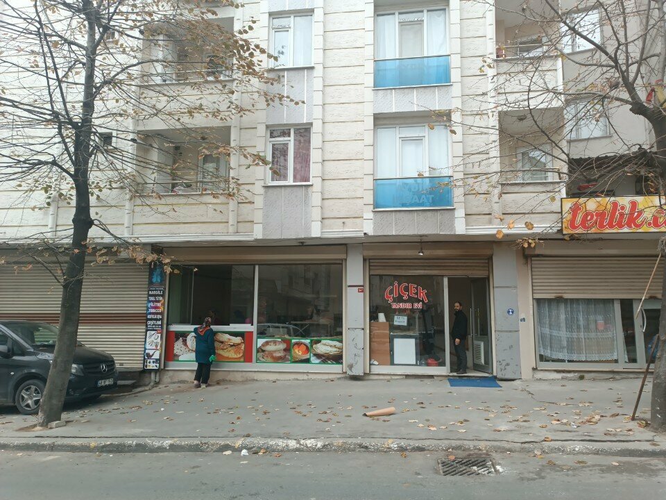 Ekmek fırını Çiçek Tandır evi, İstanbul, foto