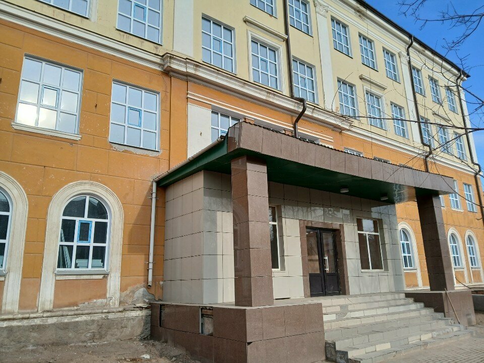 Yüksekokul Balkhash Humanitarian-Technical College, Balkaş, foto