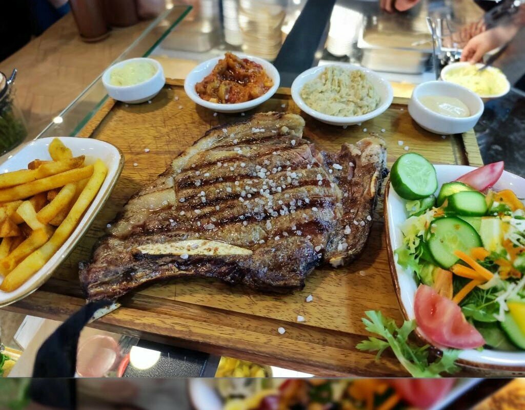 Restoran Meris Steakhouse, Kulu, foto