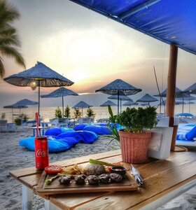 Karagöz Golden Beach (Edirne, Enez, Gaziömerbey Mah.), bar  Enez'den