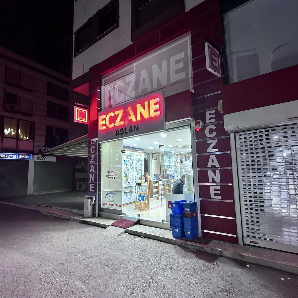 Eczaneler Aslan Eczanesi, İzmir, foto