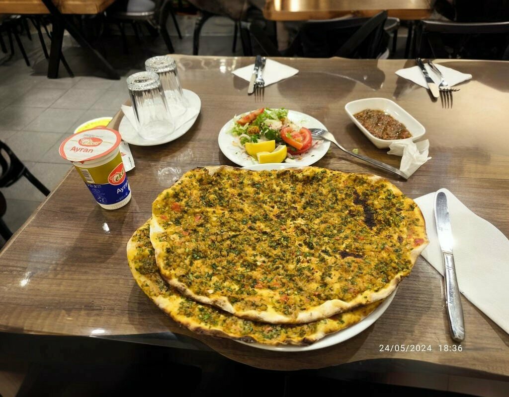 Kafe Gülbaba Kebap Lahmacun, Bandırma, foto