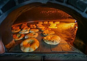 Gelveri Çörek Fırını (Aksaray, Güzelyurt, Yukarı Mah., Aksaray Cad., 21), ekmek fırını  Güzelyurt'tan