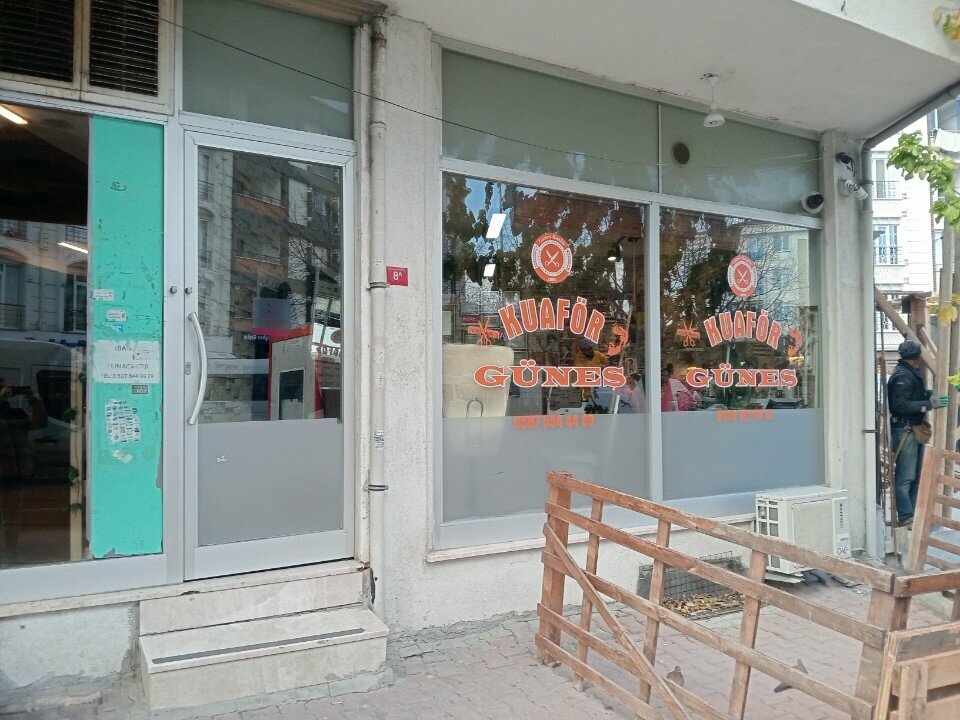 Berberler Kuaför Güneş, İstanbul, foto