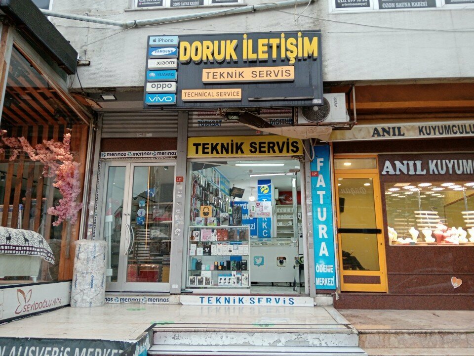 Cep telefonu ve aksesuarları satış mağazaları Doruk İletişim, İstanbul, foto