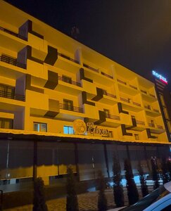 Elixir (Burhoniddin Margʻiloniy koʻchasi No:37A, Navro‘z mahalla fuqarolar yig'ini, Ferghana), kafe  Fergana'dan