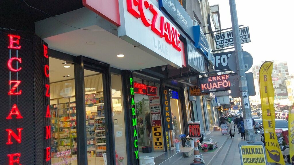 Eczaneler Lale Eczanesi, İstanbul, foto