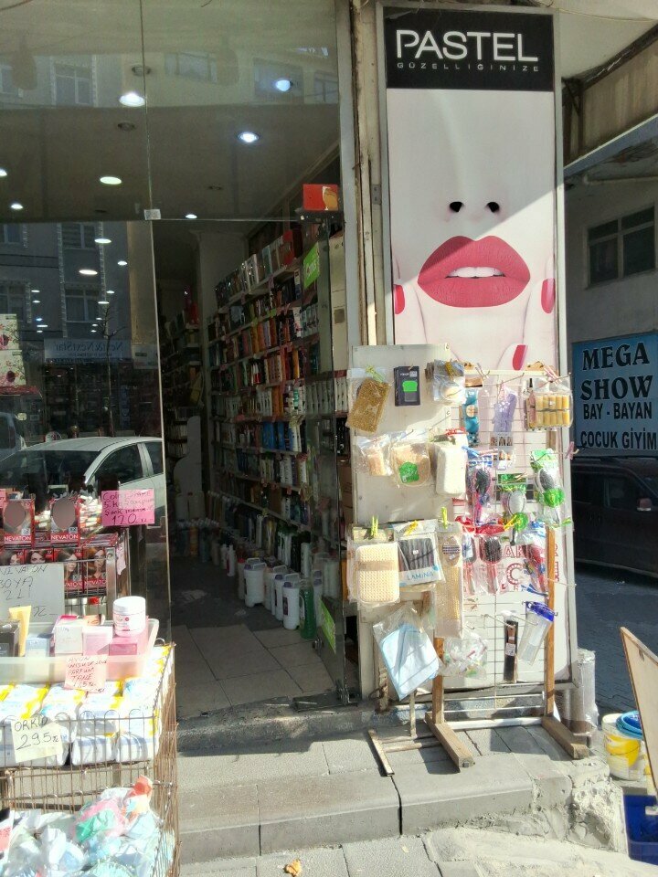 Kozmetik ve parfümeri mağazaları Sevinç Kozmetik, İstanbul, foto