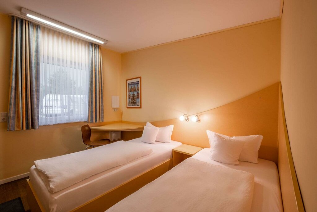 Otel Hotel Lüneburg Süd, Aşağı Saksonya, foto