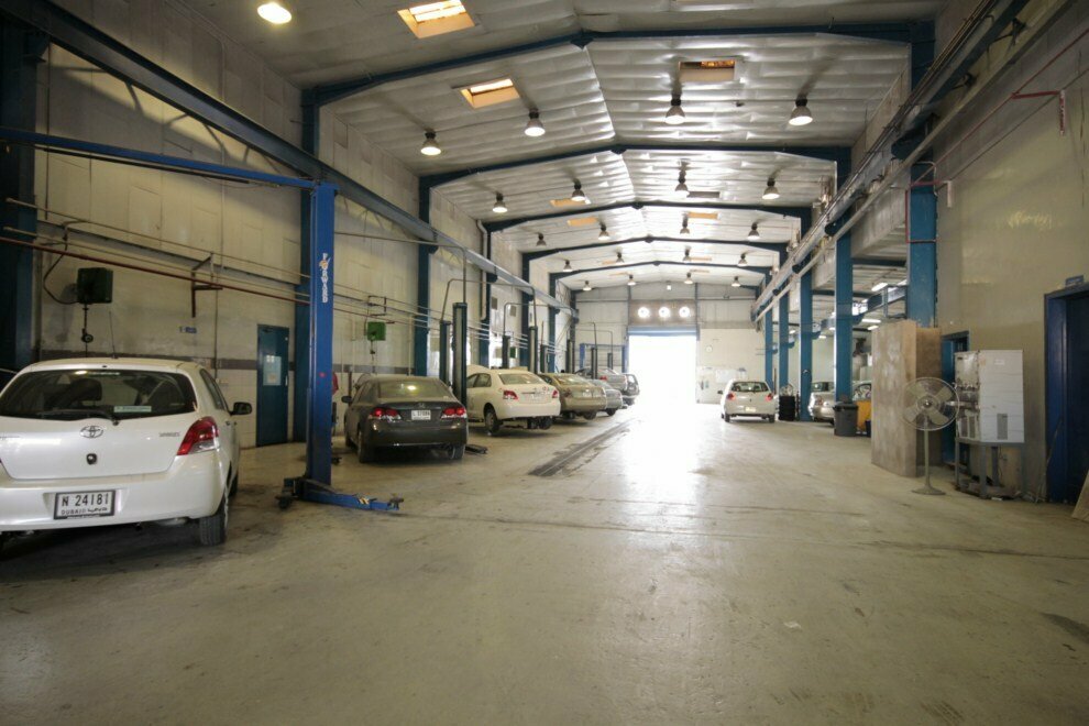 Oto kaporta Al Wataniya Workshop, Dubai, foto