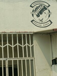 Barbershop (Luanda Province, Municipality of Luanda, Madeira), berberler  Loanda'dan