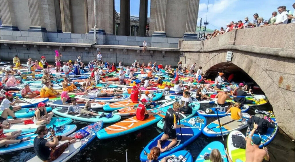 Kürek sörfü Sup Piter, Saint‑Petersburg, foto