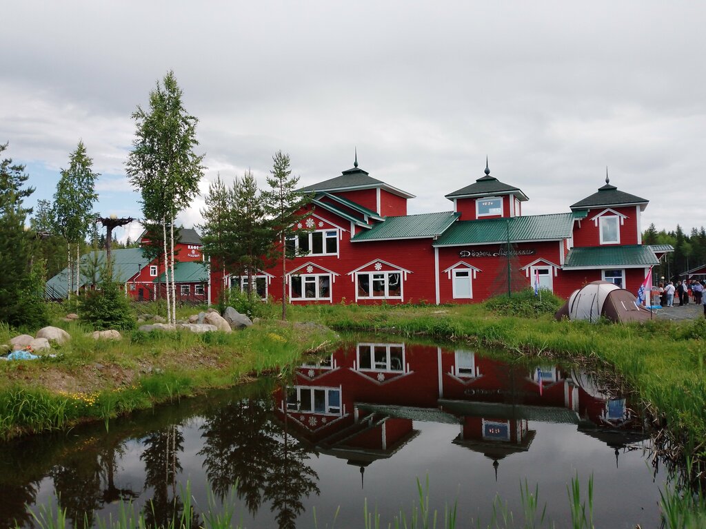 Turistik yerler Дворец Лумикки, Karelya, foto