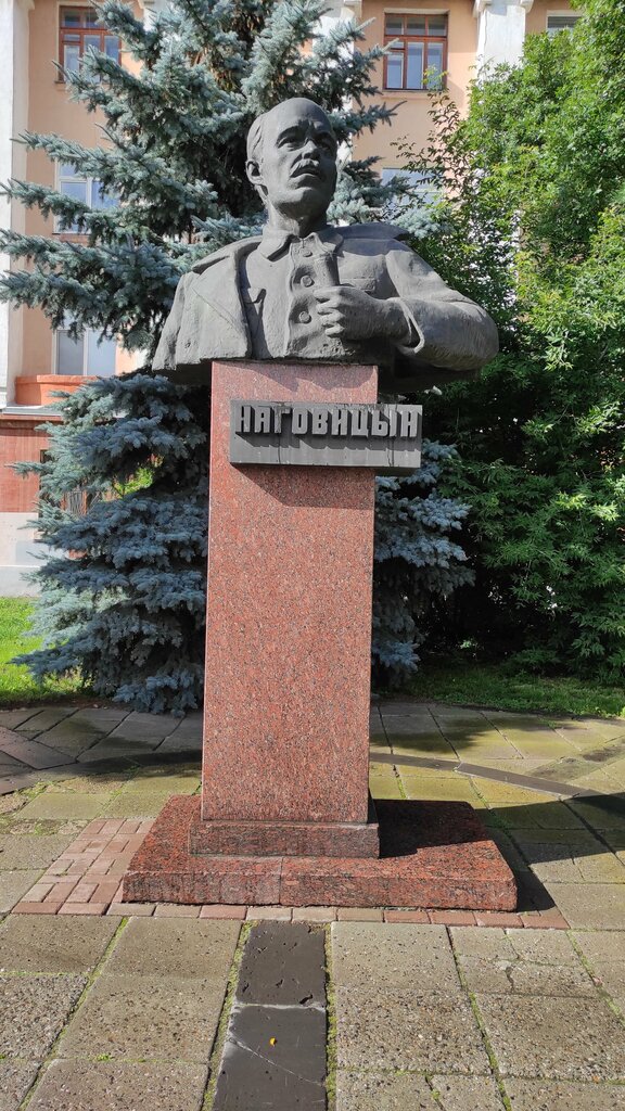 Anıt, heykel И.А. Наговицын, Izhevsk, foto