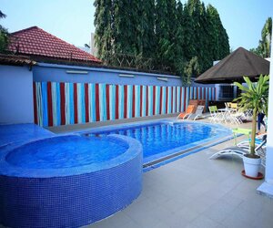 Sargall Guest House (Abidjan, Cocody, Rue J50), otel  Abican'dan