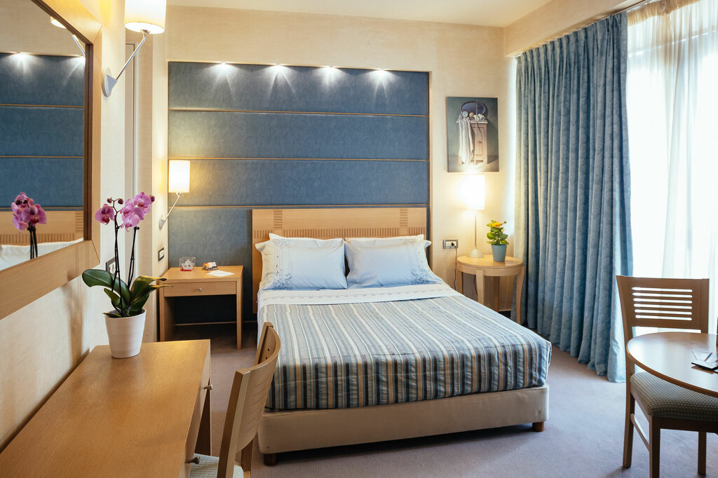 Otel Alexandros Hotel, Dünya, foto