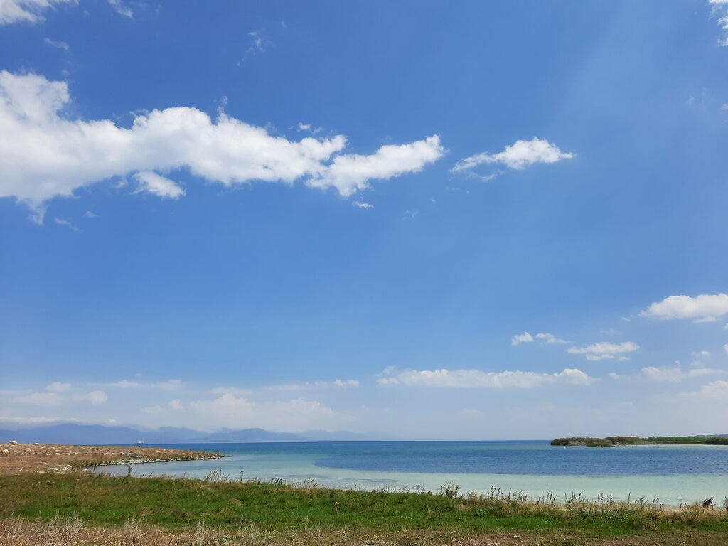 Kültür ve eğlence parkları Chayeri Island, Geğarkunik, foto