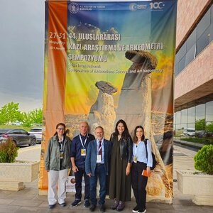 Yeşilova Höyüğü Ziyaretçi Merkezi (İzmir, Bornova, Karacaoğlan Mah.), müzeler ve sanat galerileri  İzmir'den