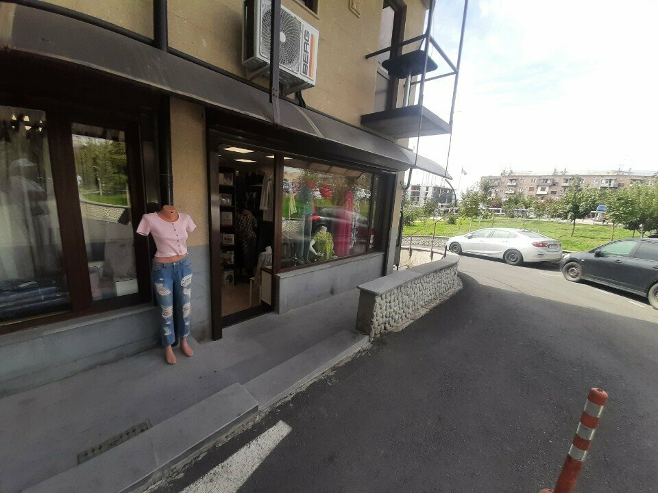 Giyim mağazası Магазин одежды, Erivan, foto