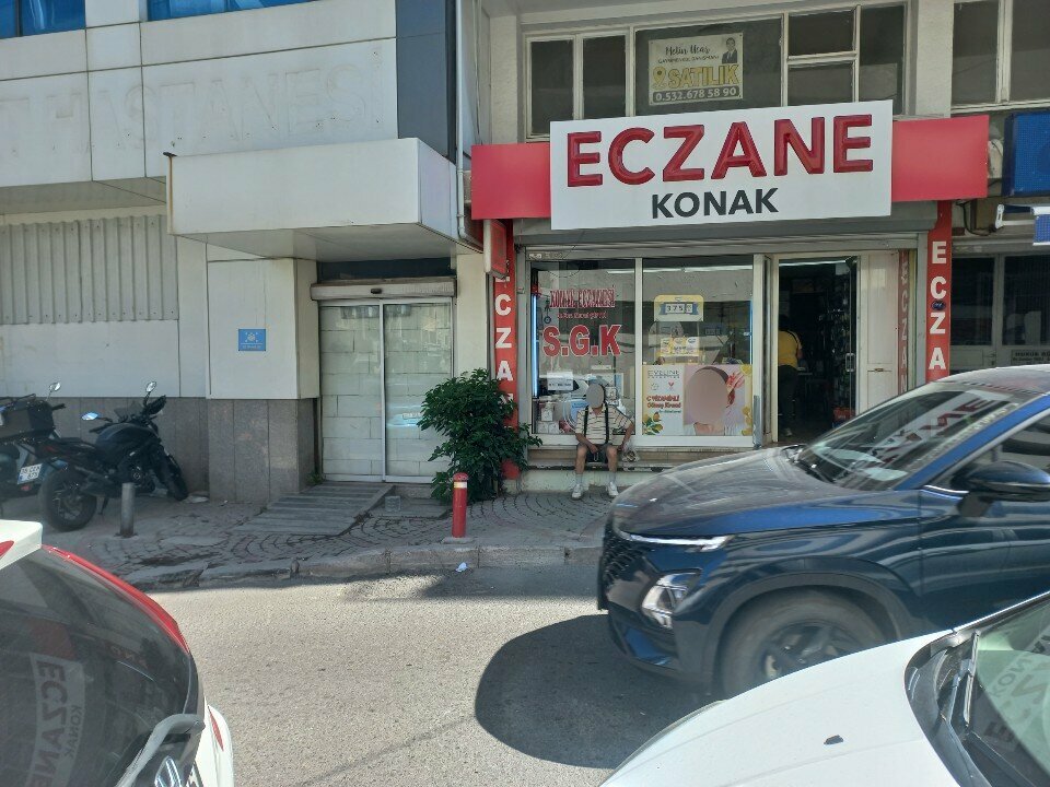 Eczaneler Eczane Konak, İzmir, foto