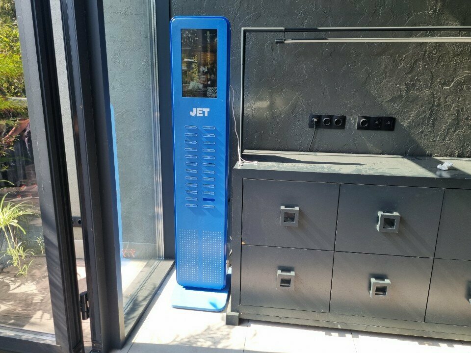 Şarj cihazı kiralama Get Charged!, Almatı, foto