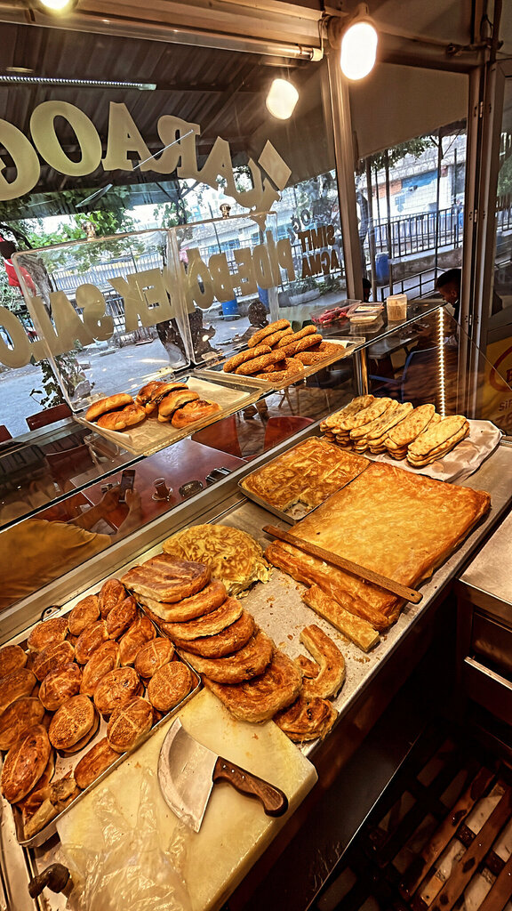 Pasta, şekerleme ve tatlı Öz Karaoğlu Börekçisi, İstanbul, foto