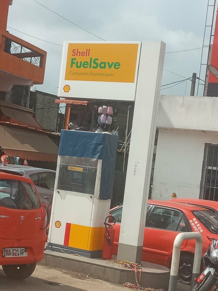 Benzin istasyonu Shell Fuelsave, Abican, foto