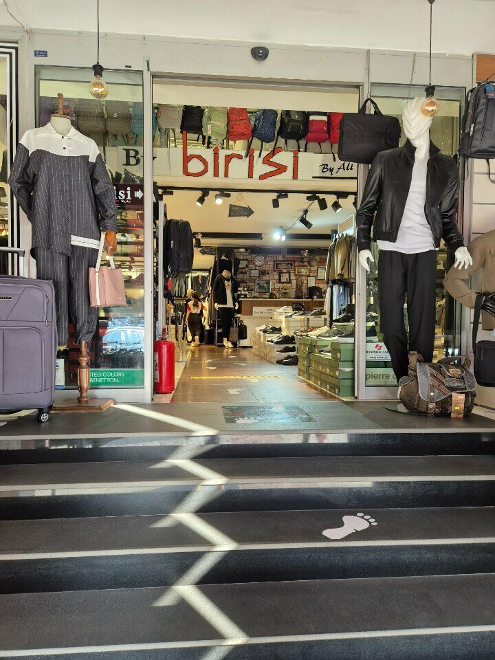 Giyim mağazası By Birisi Giyim, İstanbul, foto