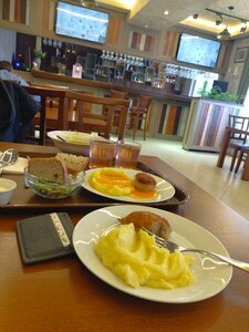 La Maison (ulitsa Chkalova No:106, Kozelsk), kafe  Kozelsk'ten